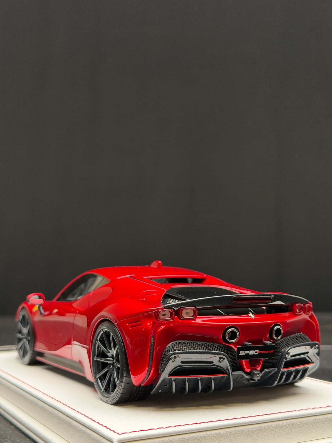 Ferrari SF90 Stradale (Candy Red) [Davis & Giovanni] 1:18 scale