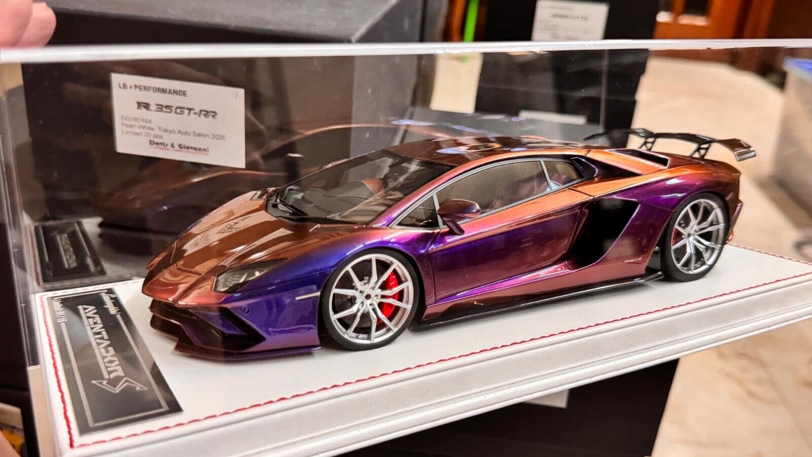 Lamborghini Aventador S (Purple) [Davis & Giovanni] 1/18 scale